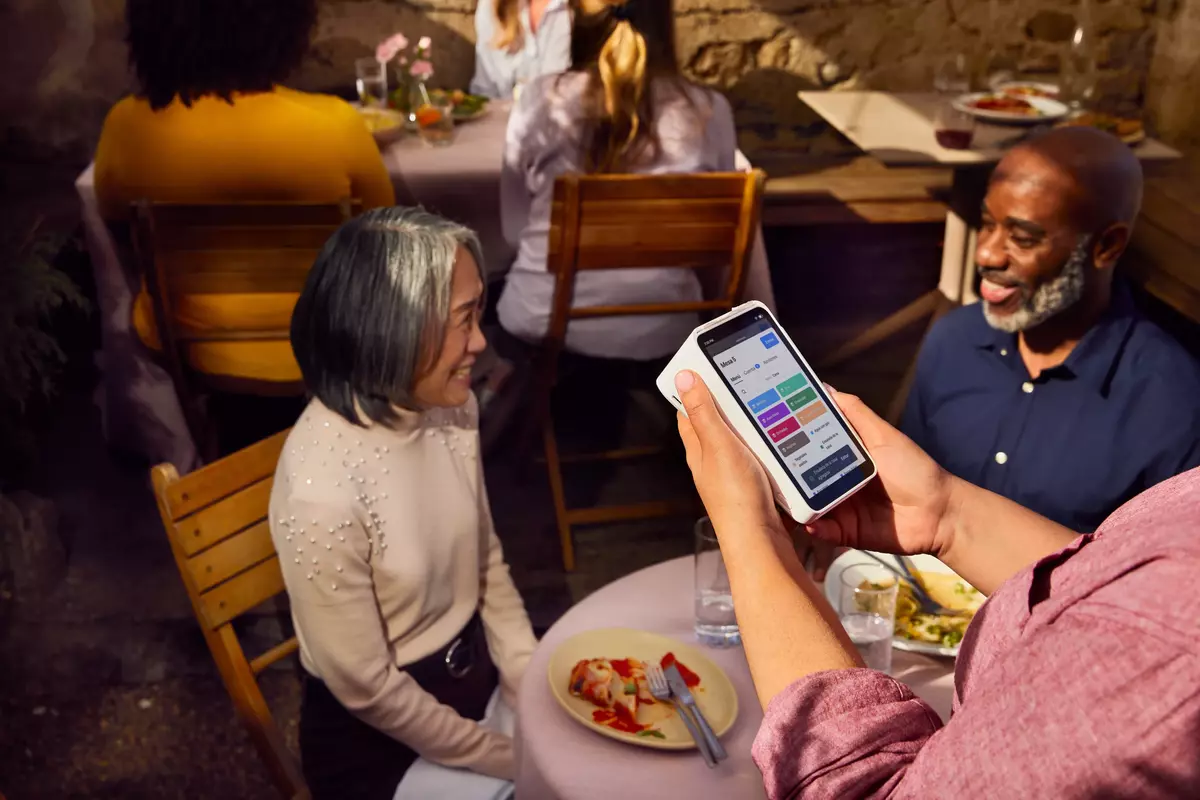 How Tableside Payments Are Changing the Restaurant Industry | Square