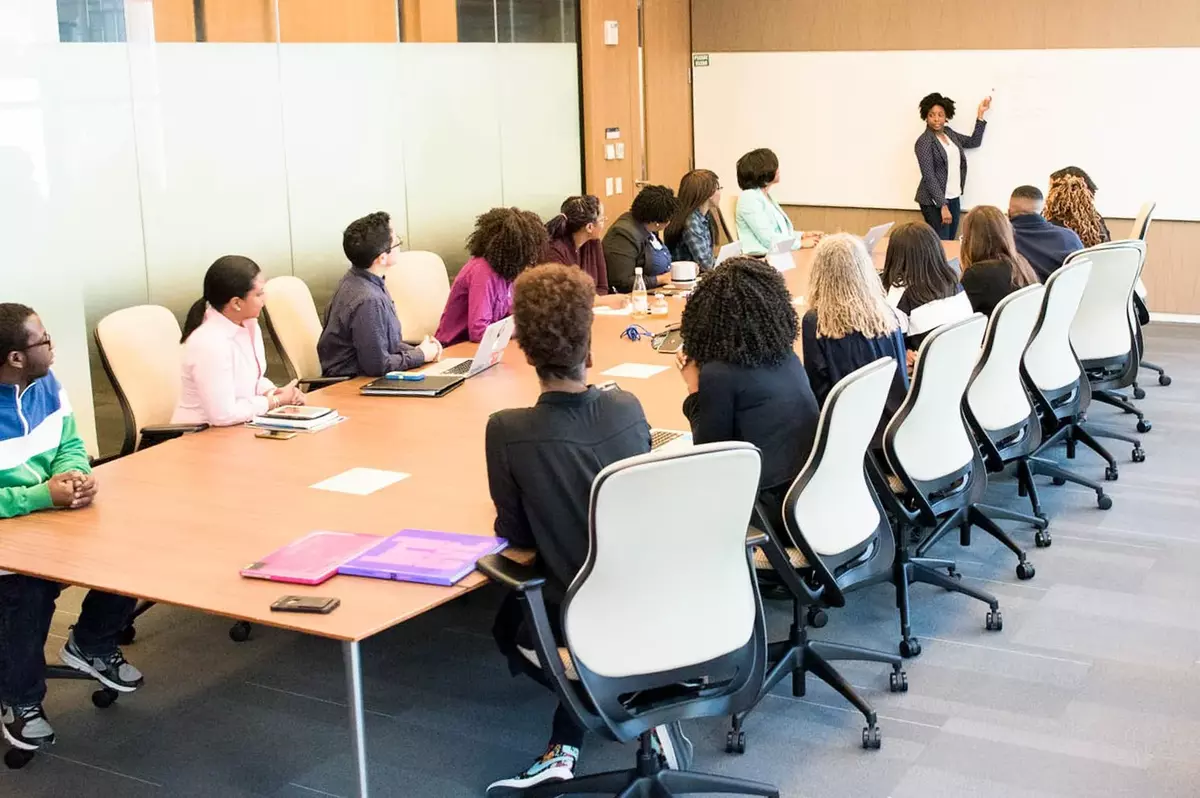 How to Run the Most Efficient Staff Meeting Possible | Square